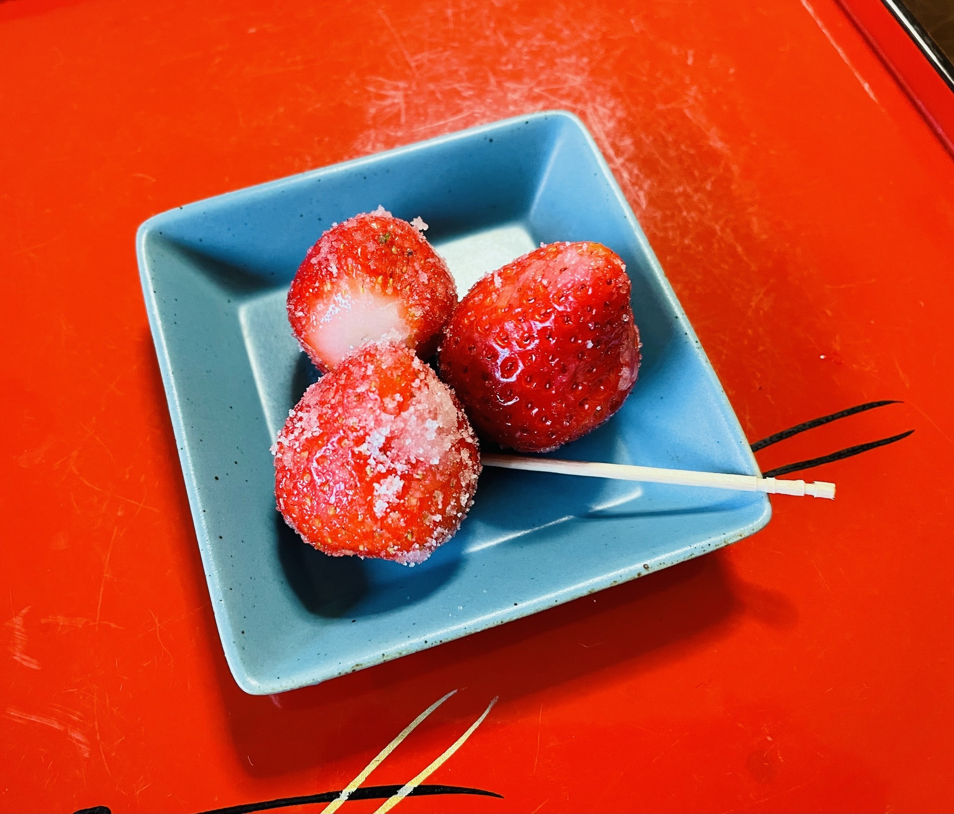 砂糖がけのいちご: 味蕾会essay